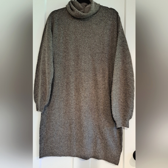 nap loungewear | Dresses | Nwt Oversized Turtleneck Sweater Midi Dress ...